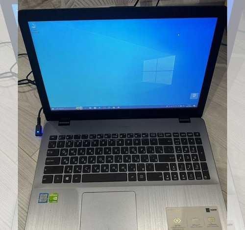 Ноутбук asus X542UQ-DM 282T