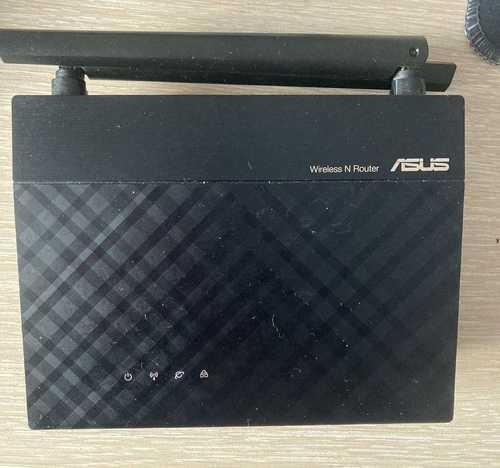 Продам интернет роутер asus