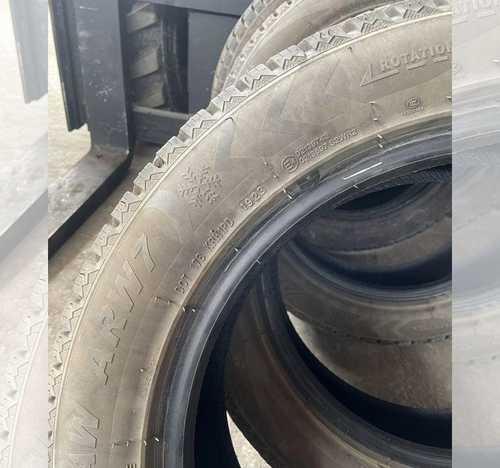 Arivo Ice Claw ARW7 225/55 R18