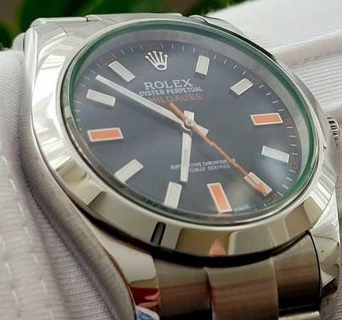 Часы Rolex Oyster Milgauss 40mm
