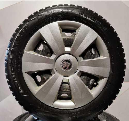 Колеса Skoda Rapid 185/60 R15 Nokian Tyres