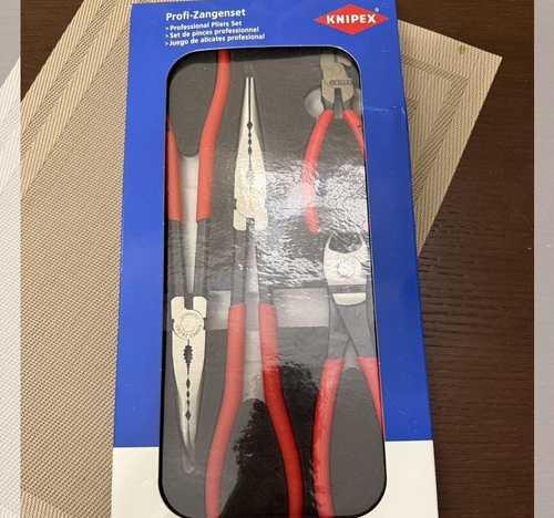Набор инструмента knipex 00 20 01 V16, в ложементе