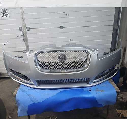 Бампер передний Jaguar XF X250 2011-15 рестайлинг
