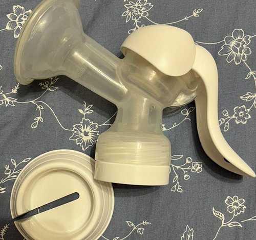 Молокоотсос ручной basic manual breast pump