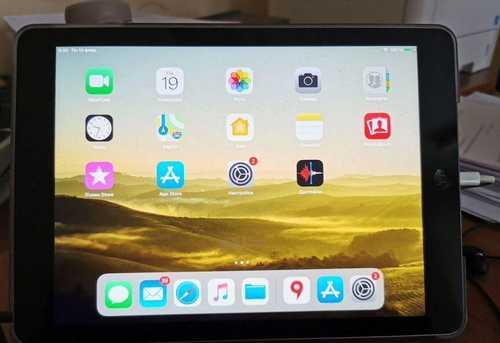 Apple iPad Air - 32Gb Wi-Fi (A1474)