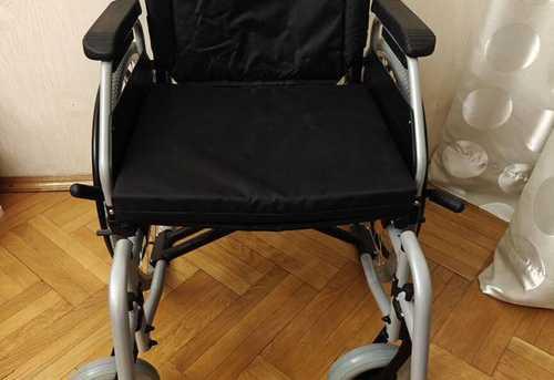 Инвалидная кресло- коляска