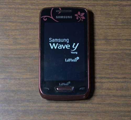 Смартфон Samsung Wave Y GT-55380F