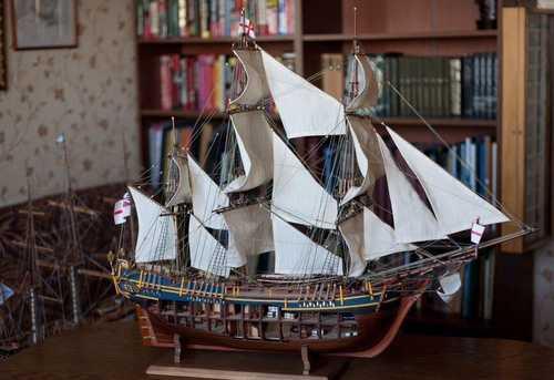 Модель парусного корабля Bounty