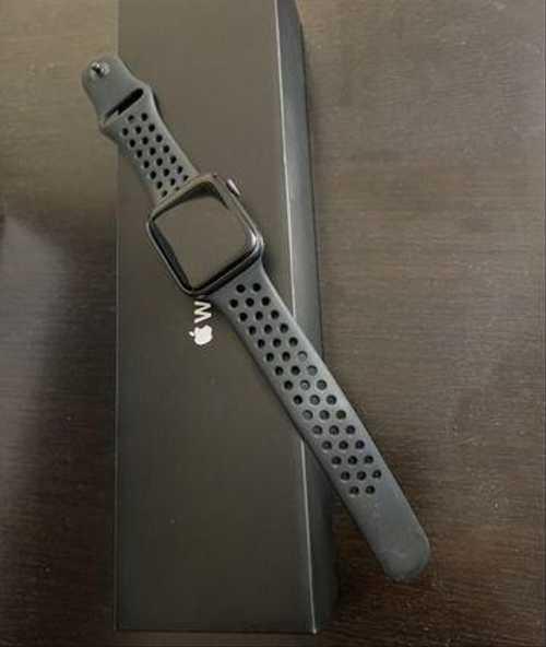 Apple watch series 5 44mm