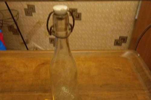 Немецкая пивная бутылка по войне