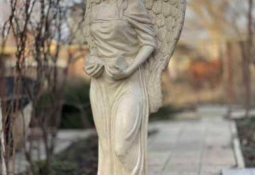 Садовая скульптура. Ангел "А"