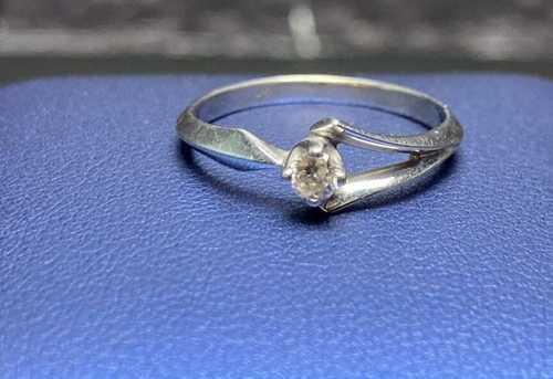 Золотое кольцо с бриллиантом 585 пробы массой 1.6