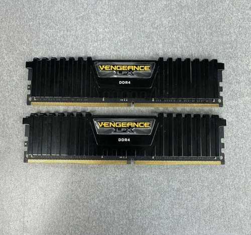 Corsair Vengeance LPX DDR4 2x 16гб 3200мгц