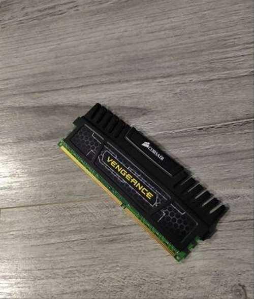 Corsair Vengeance 8 гб DDR3 2133 мгц CL10