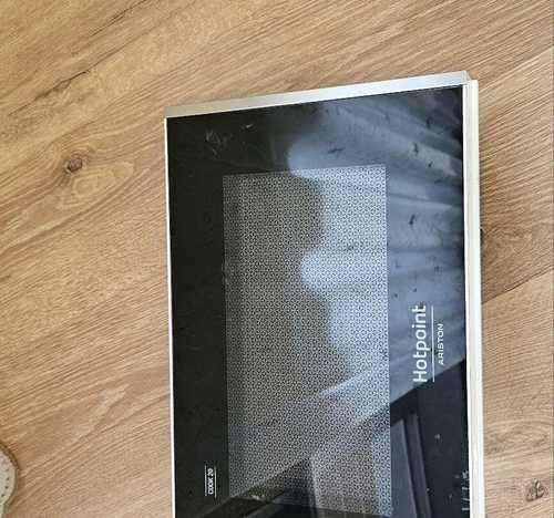 Дверца микроволновки Hotpoint Ariston mwha201W