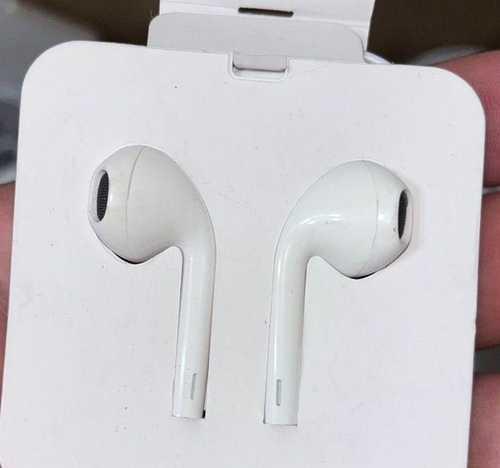 Наушники earpods lightning