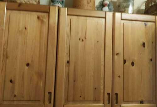 Кухонный навесной шкаф массив карельская сосна