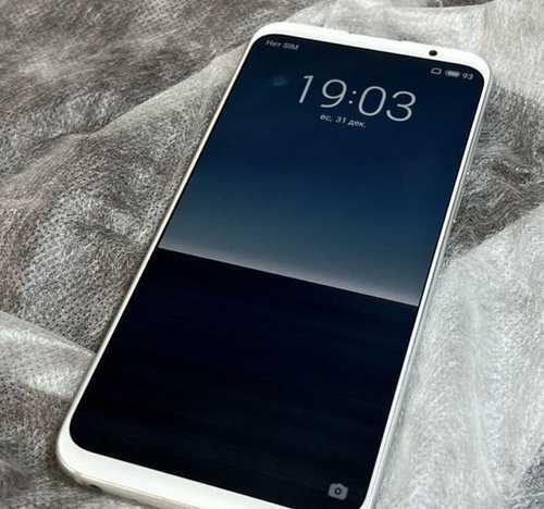 Meizu 16th, 6/64 ГБ