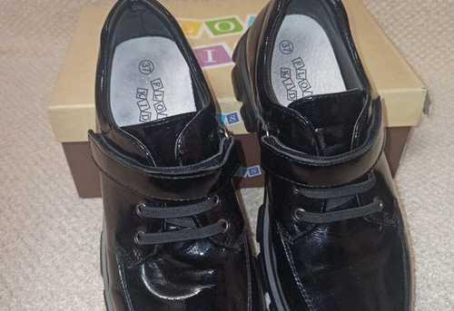 Чёрные лаковые туфли лоферы размер 37