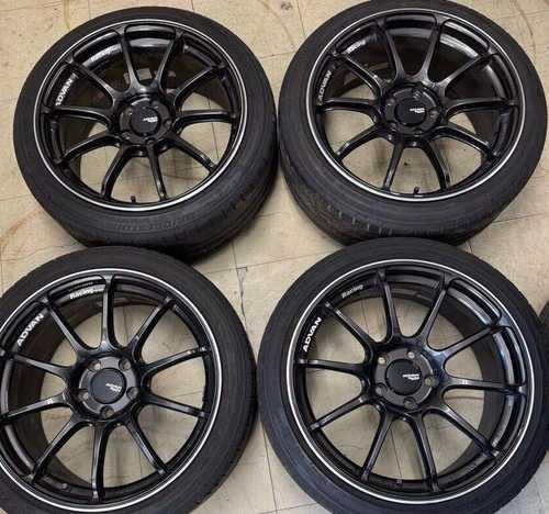 Yokohama Advan Racing RS3 18'' 8.5J  45 5*112