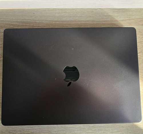 Apple macbook pro 14 m3 pro 18Gb/1Tb