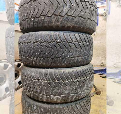 Yokohama Ice Guard IG65 245/50 R18 104T