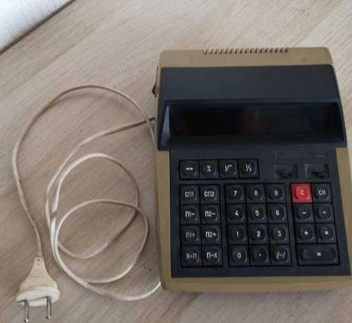 Калькулятор Электроника мк44 1989г
