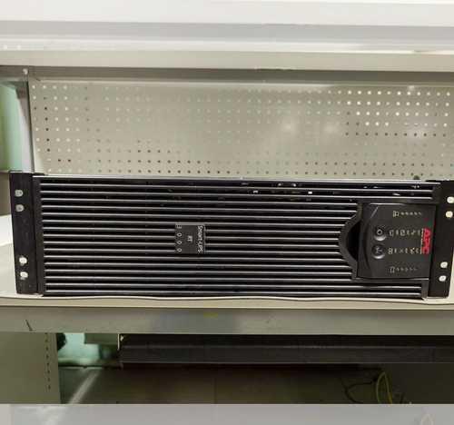 Ибп apc SMART ups 3000