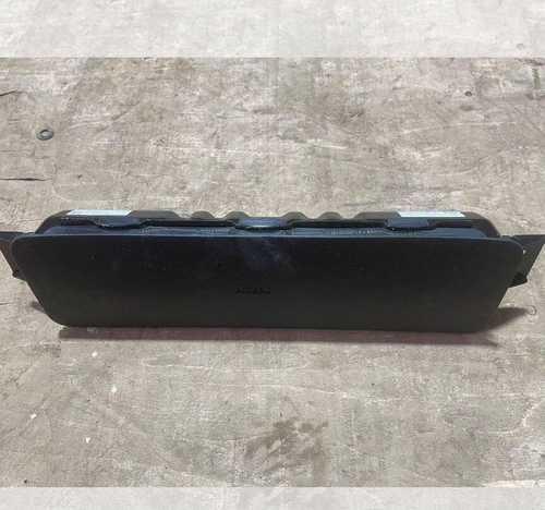 Подушка AirBag в колени правая BMW бмв G05 G06 Г05
