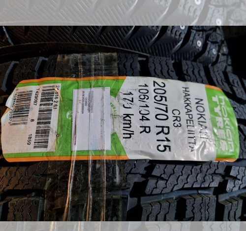 Nokian Tyres Hakkapeliitta CR3 205/70 R15 106R