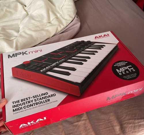 Миди клавиатура akai mpk mini