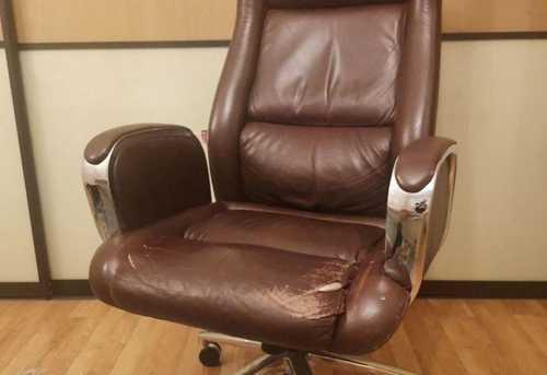 Кожанное кресло Easy Chair 545 ML кожа