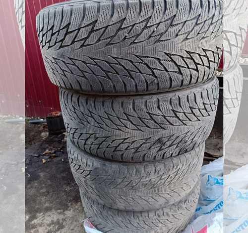 Nokian Tyres Hakkapeliitta R2 225/50 R17 98R