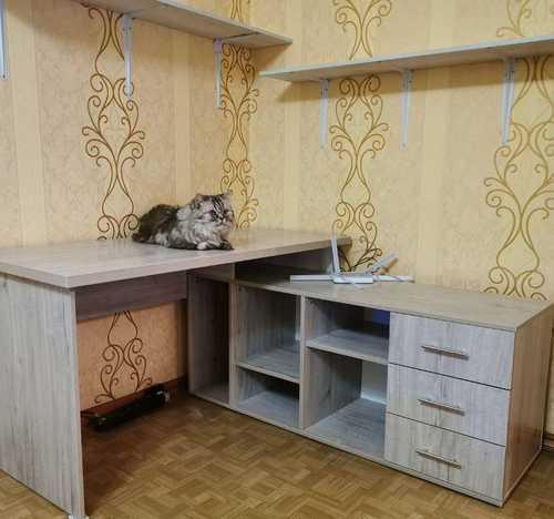 Компьютерный стол б/у