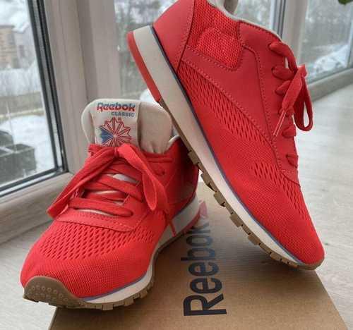 Кроссовки reebok женские 37.5