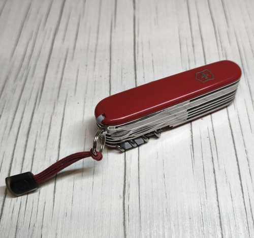 Нож перочинный Victorinox Handyman (1.3773)