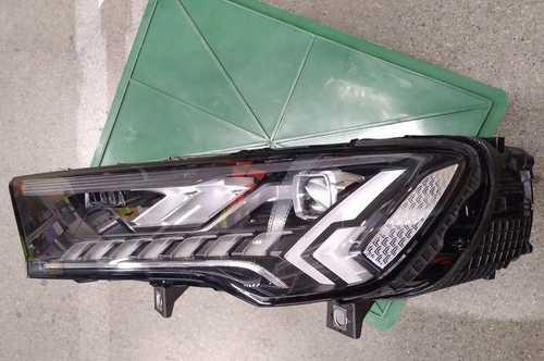 Фара правая Audi Q7 4M LED