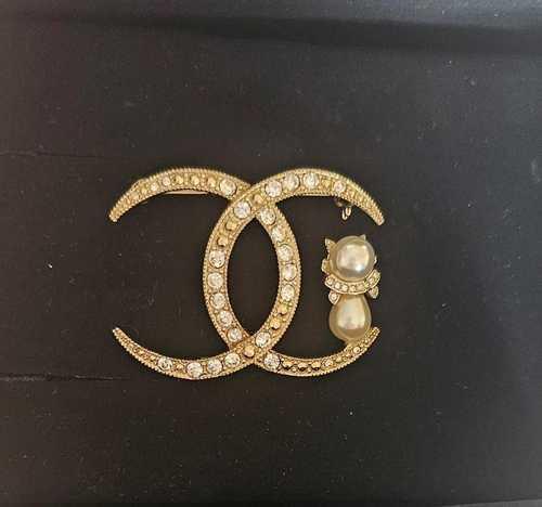 Брошь chanel