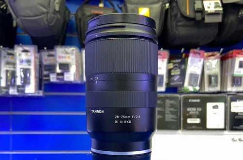 Tamron 28-75mm f/2.8 Di lll Sony E id-5384