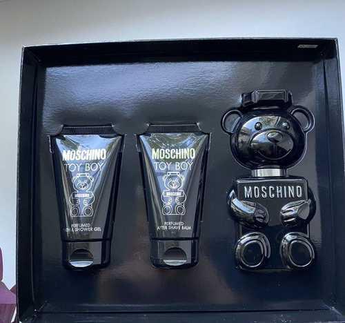 Подарочный набор moschino "TOY BOY" 50ml