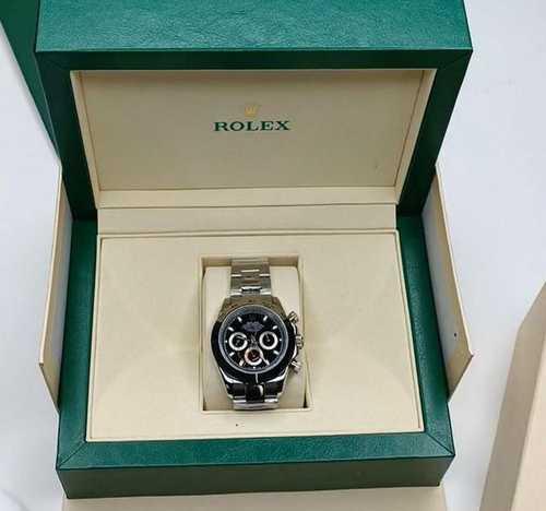 Часы Rolex Daytona с черным циферблатом