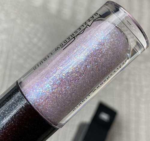 Жидкие тени Mac Dazzleshadow diamond crumbles