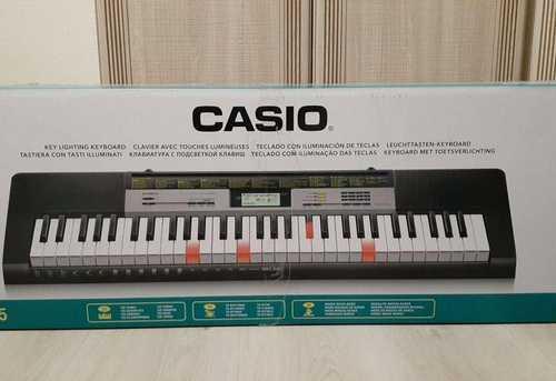 Синтезатор casio lk-135 + переходник на наушники