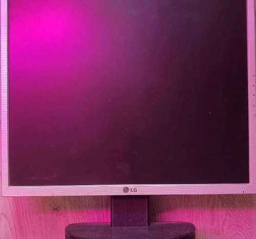 Монитор LG 19"