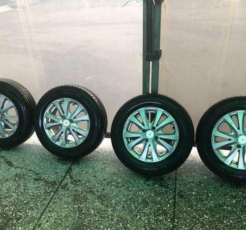 Hankook Radial RA14 175/70 R14