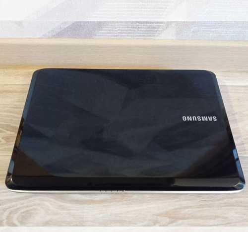 Samsung в идеальном состоянии для Ютуба работы
