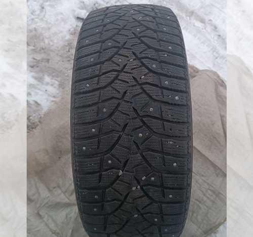 Bridgestone Blizzak Spike-02 245/45 R19 VR