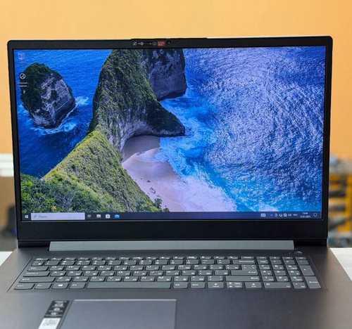 Ноутбук 17.3" Lenovo i3-1115G4/RAM 8Gb/SSD256