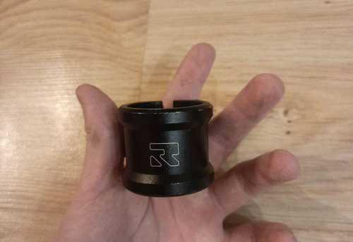 Зажим root industries