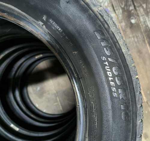 Michelin X-Ice 215/65 R16